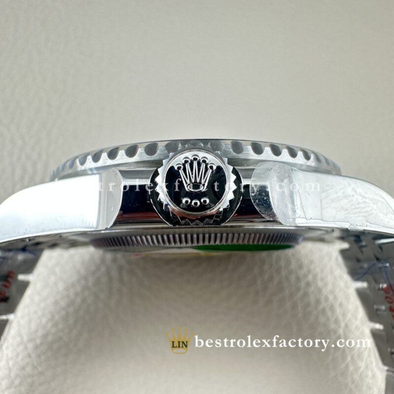 Clean Factory Rolex GMT-Master II "Bruce Wayne" | 126710GRNR | Black ...